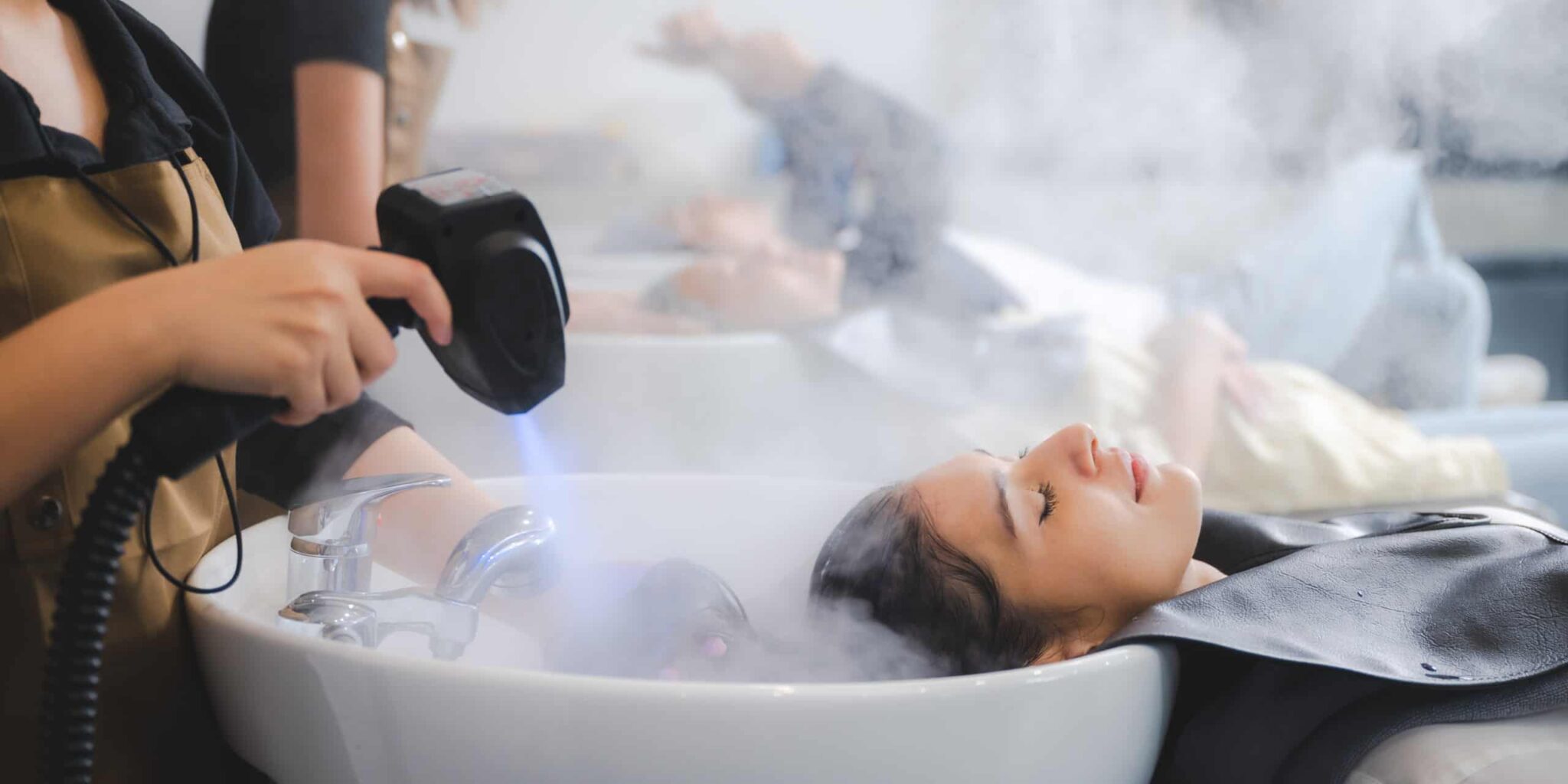 These Are The Best Hair Steamers For Curly Hair | The Mestiza Muse