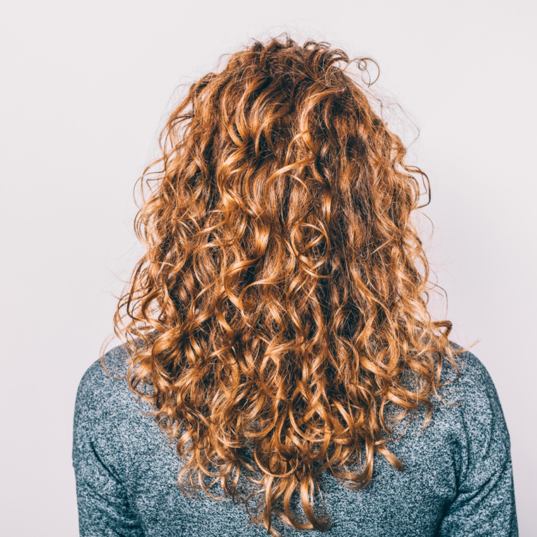 How To Stop Frizzy Hair: Mastering The Art Of Smooth And Stunning Curls ...